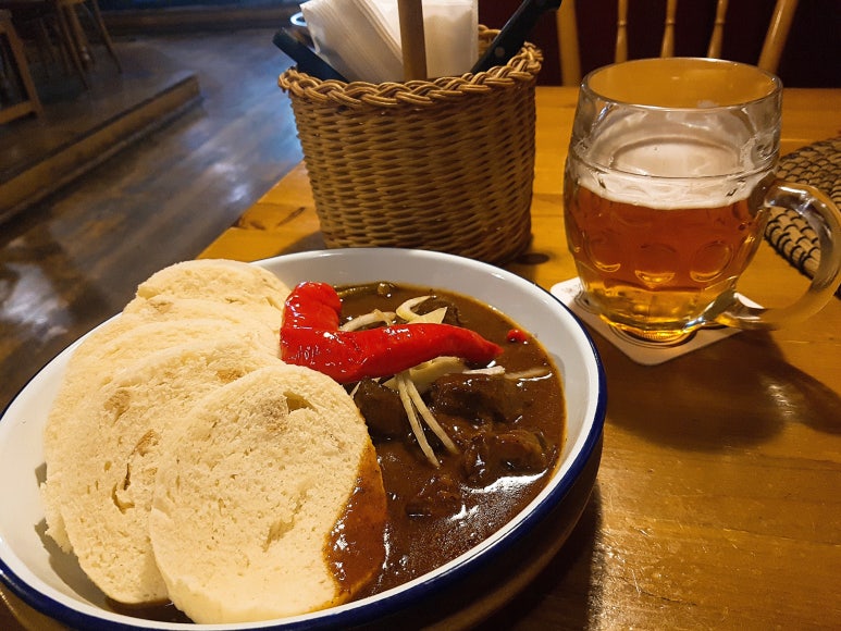 여자혼자 동유럽 체코여행 체코전통음식 굴라쉬맛집체코프하라맛집추천굴라쉬 네이버 블로그